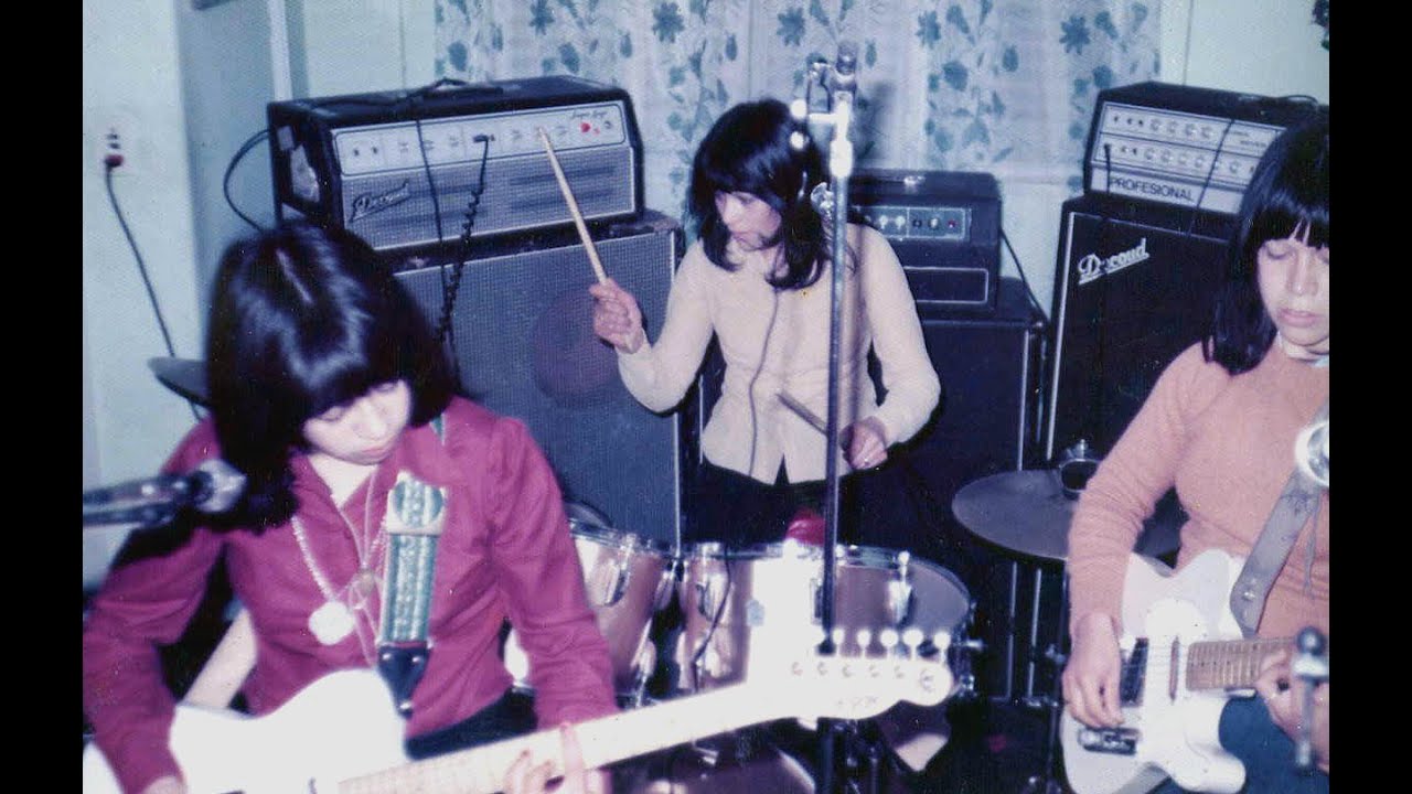 Las Rebeldes - Señor Brujo - YouTube