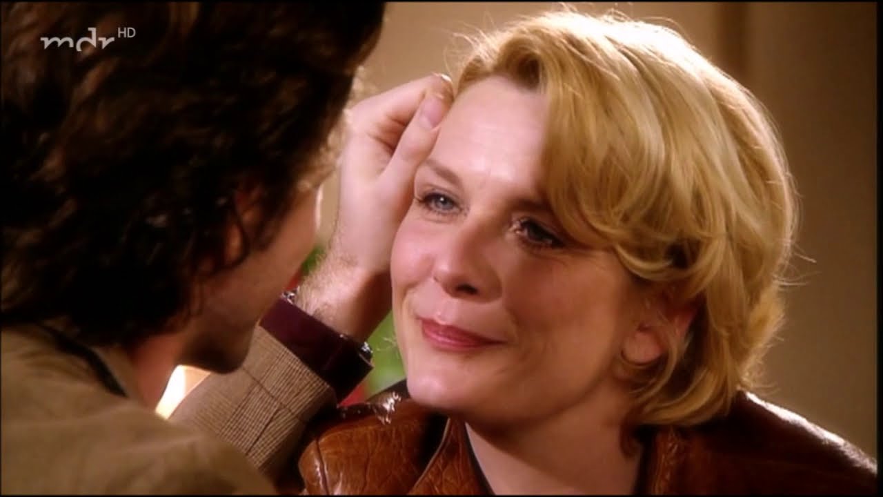 Alice & Marc - 1000 Gute Gründe - YouTube