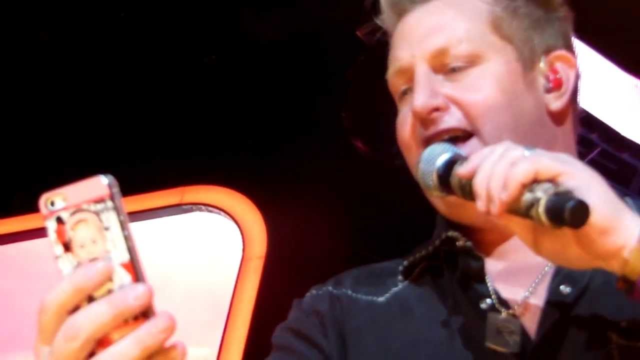 Rascal Flatts - Prayin' for Daylight - Gary Takes Crystal's Phone - YouTube