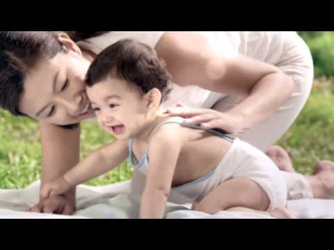Johnson's Baby Powder TV Commercial Summer 2010