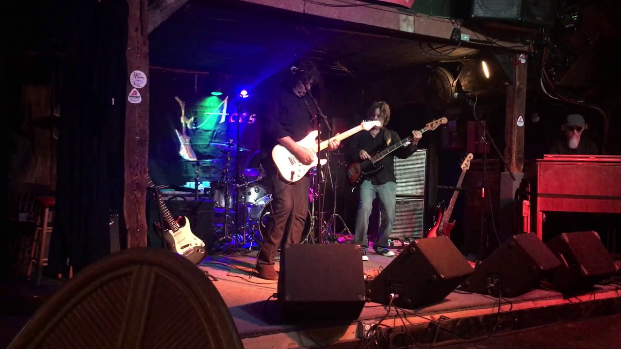 The Sean Chambers Band - YouTube