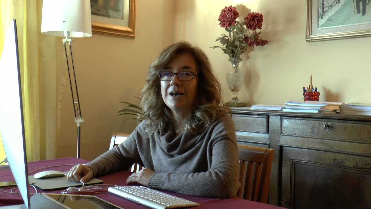 Anna Maria,your Italian teacher on Italki :) - YouTube