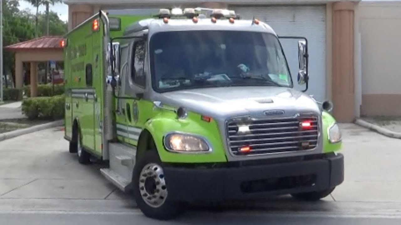 Miami Dade Fire & Rescue Rescue 32 (spare) responding - YouTube