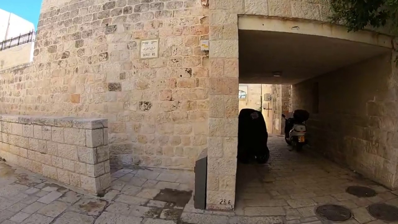 Streets in the old Jerusalem - part 1 - YouTube