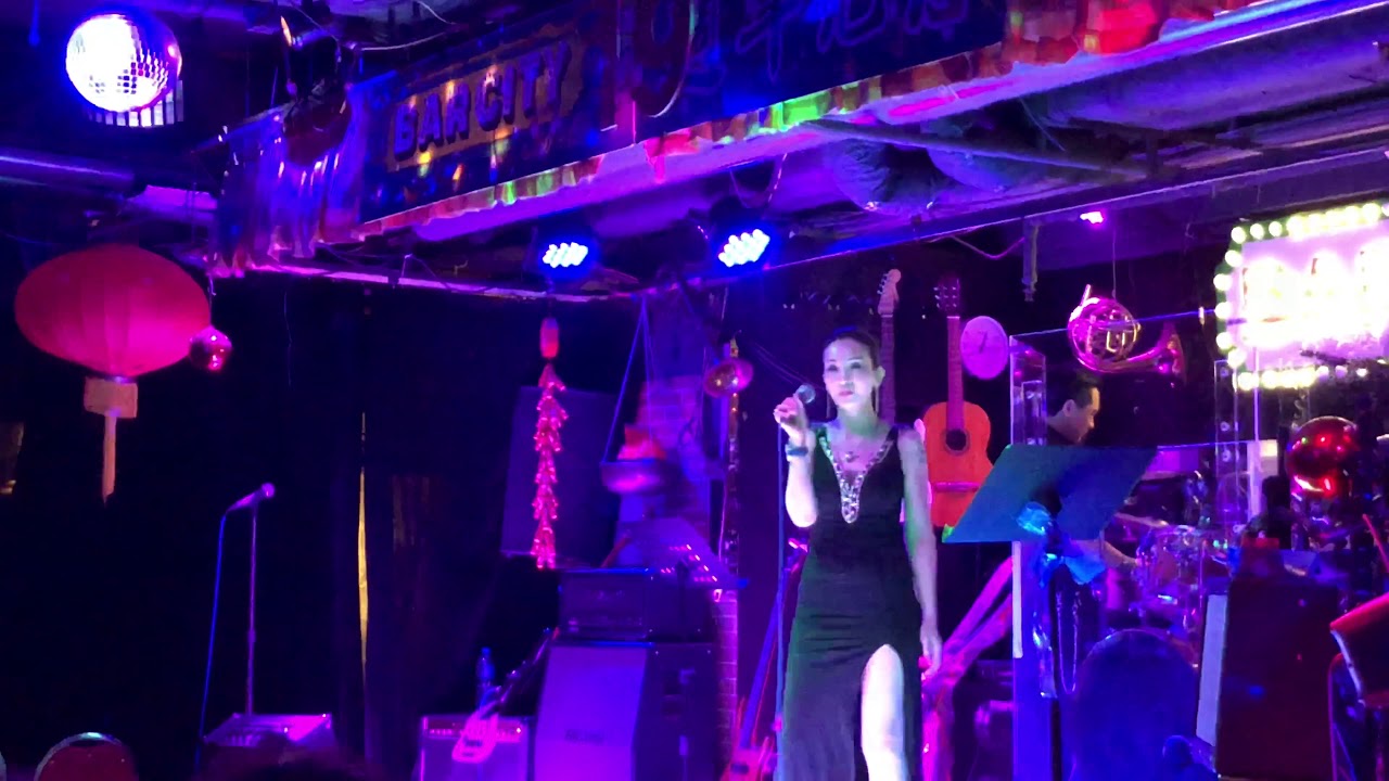 （4K)*Zita&Roger*@BarCity Show 12/1/19 Part 2 - YouTube