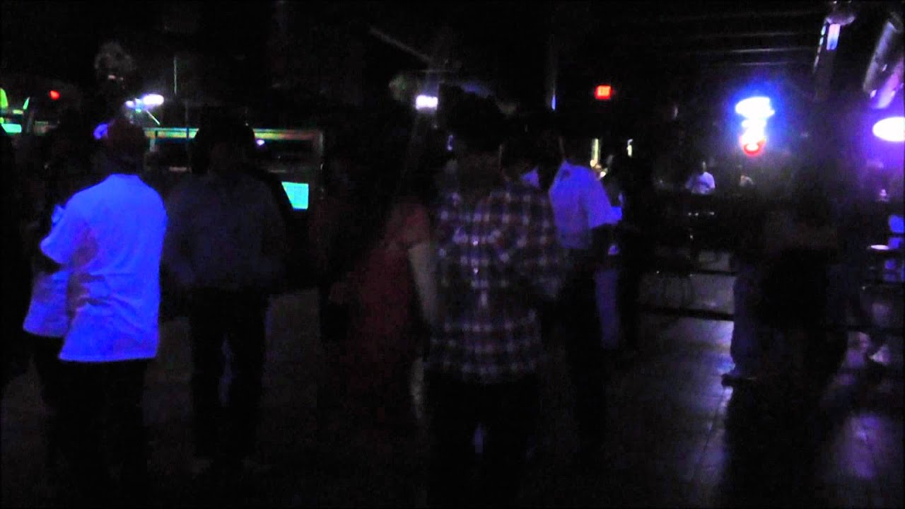 bermudas night club - YouTube