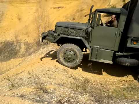 Reo M35 Offroad - YouTube