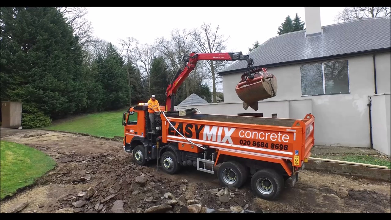 Our Grab Truck In Action In London - EasyMix Concrete UK LTD - YouTube
