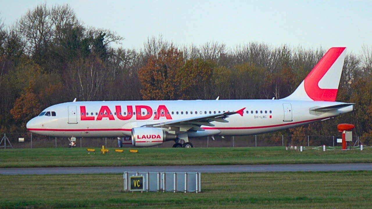 Lauda A320-200 powering out of Manchester #a320 #airbus - YouTube