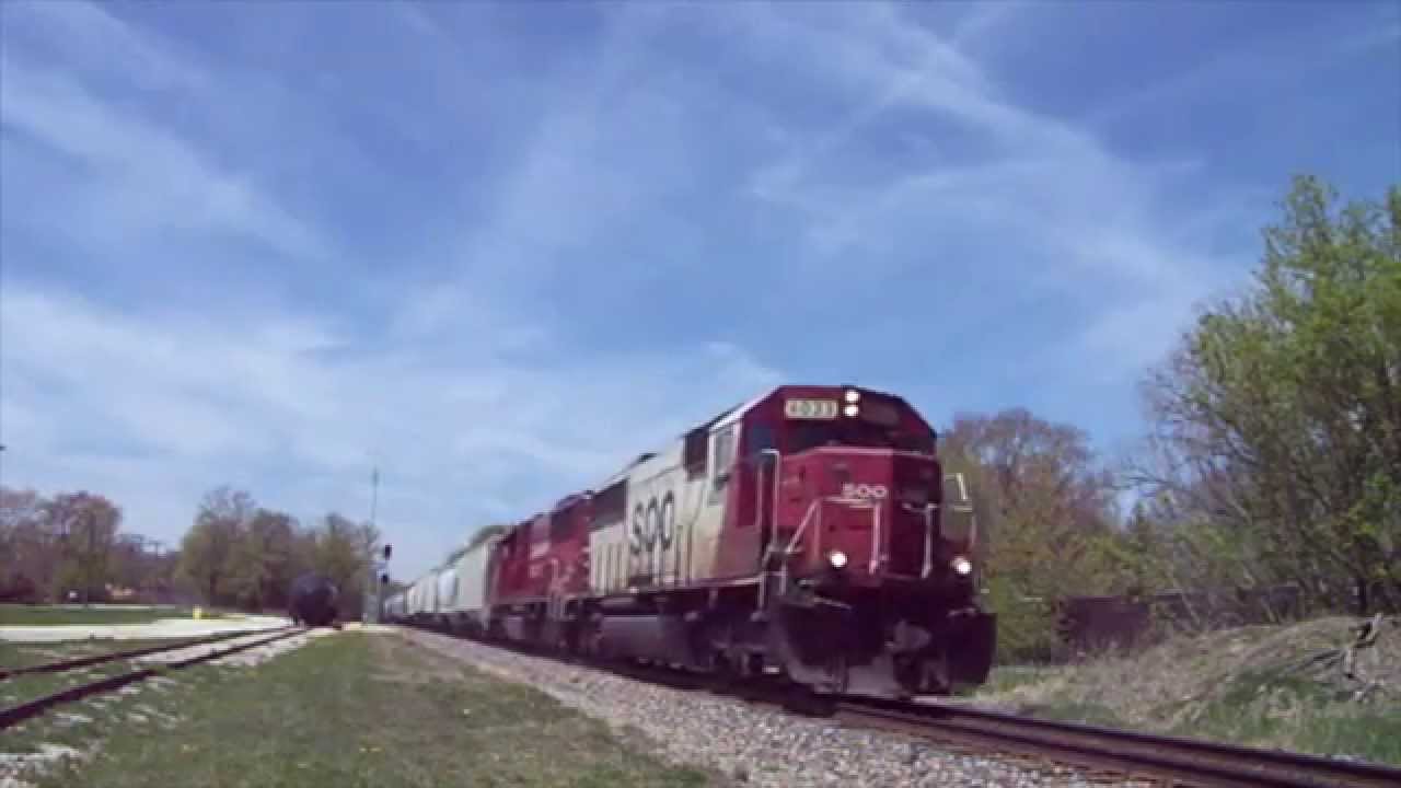Soo 6033 East at Pingree Grove on 5-1-2015 - YouTube