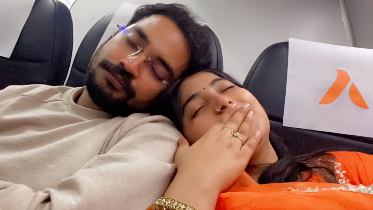 Akasa Air pre-booked Malabar Kosher Chicken Wrapper and Goan Chicken ...