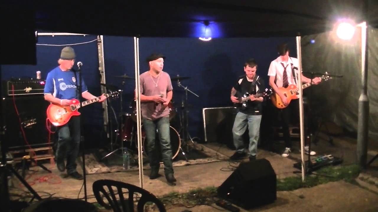 Heatseeker (AC/DC Tribute Band) - Sin City - YouTube