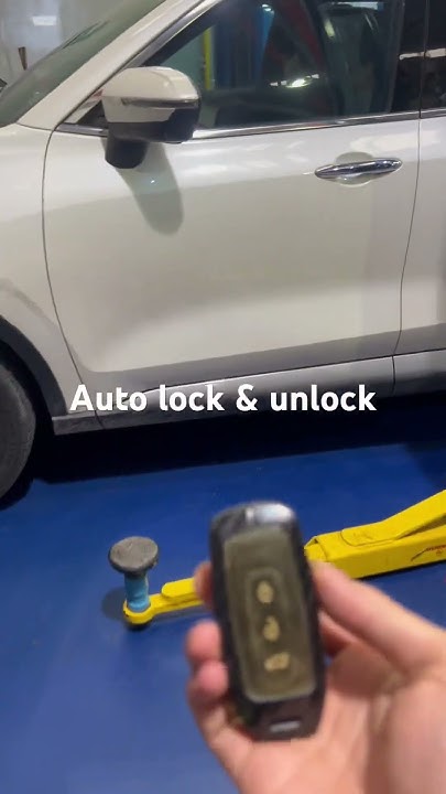 Auto lock & unlock - YouTube