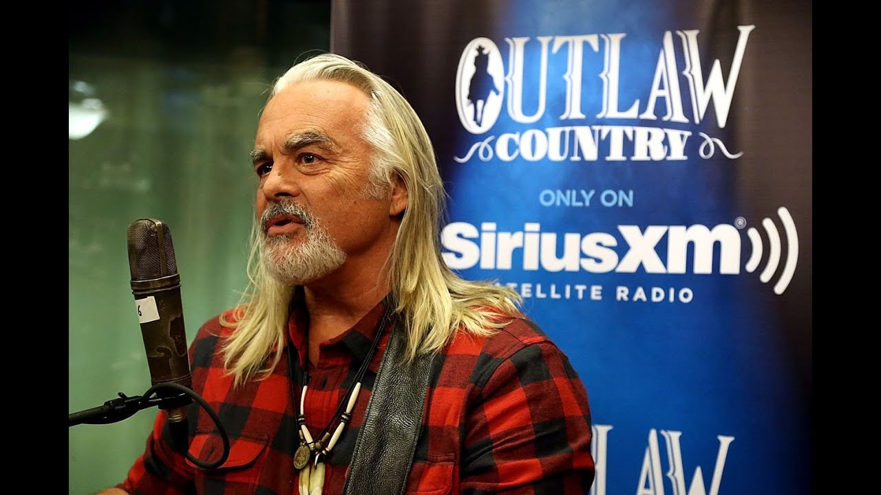 ‘Small Town Saturday Night’ singer Hal Ketchum has died - YouTube