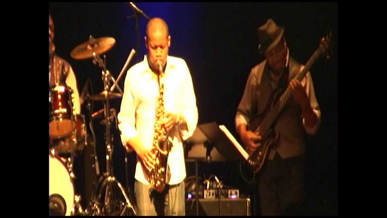 Phillip Doc Martin "ALRIGHT" Live at BBJ - YouTube