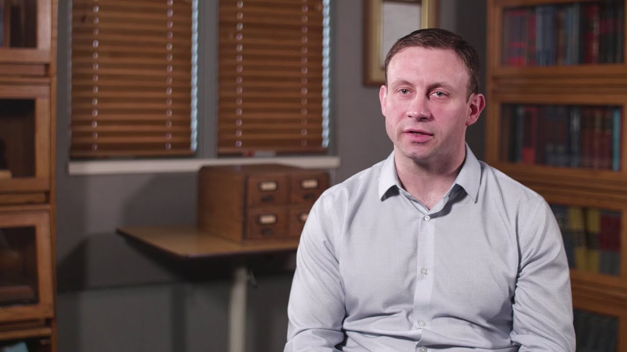 Meet Dr. Rafal Stachowicz - Crystal Clinic Orthopaedic Center - YouTube