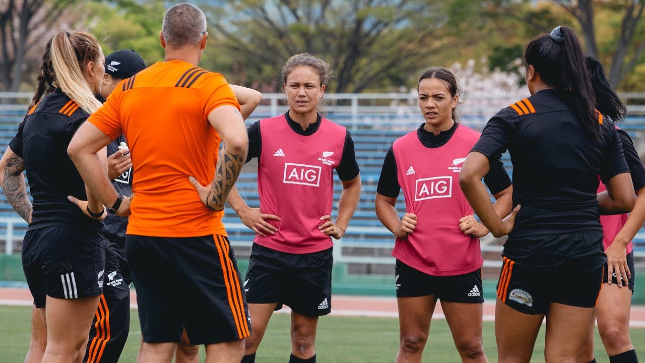 Two debutants named in Black Ferns Sevens team - YouTube