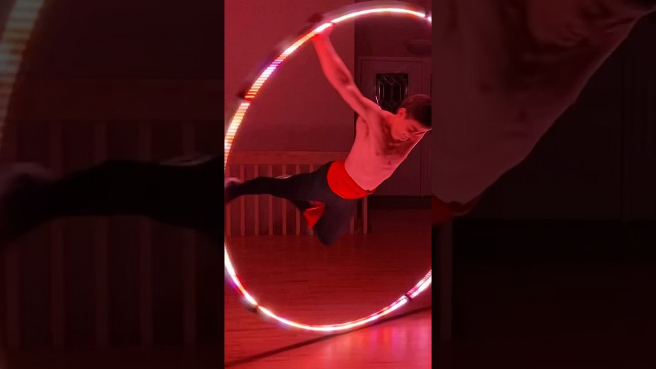 LED Cyr Wheel #acrobatics #dance #circus - YouTube
