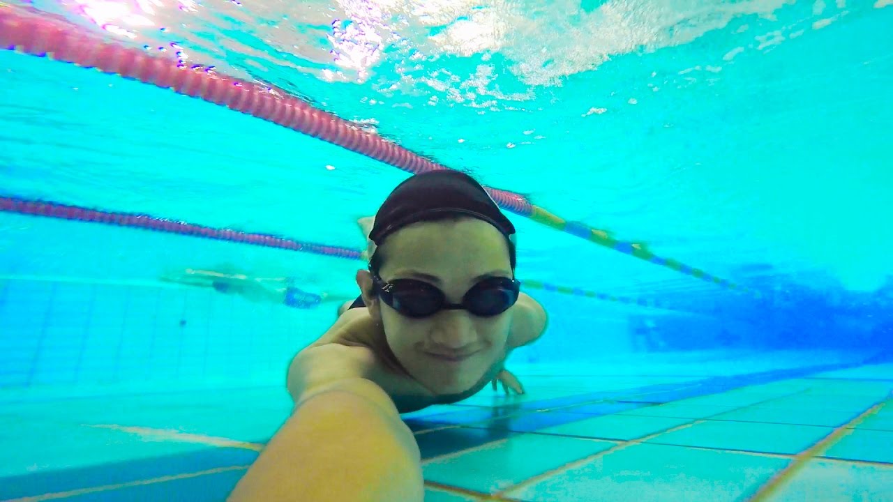 "No.2瘋狂游泳 (45Sec Crazy Swimming at school with GoPro - YouTube