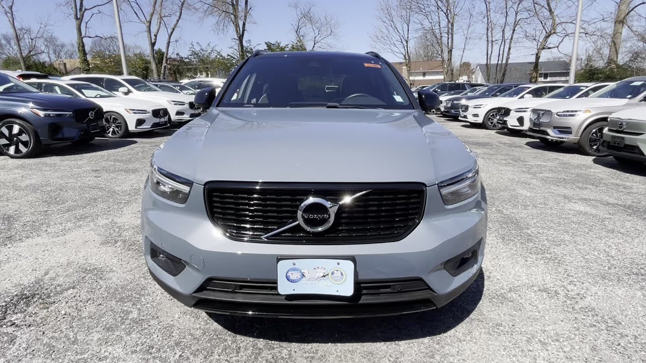 2021 Volvo XC40 R-Design Huntington Station, Melville, Plainview ...