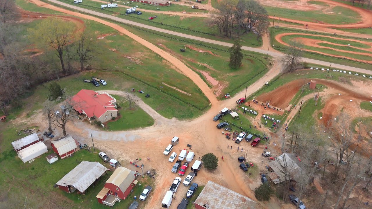 Durhamtown 2020 feed barn 4K - YouTube
