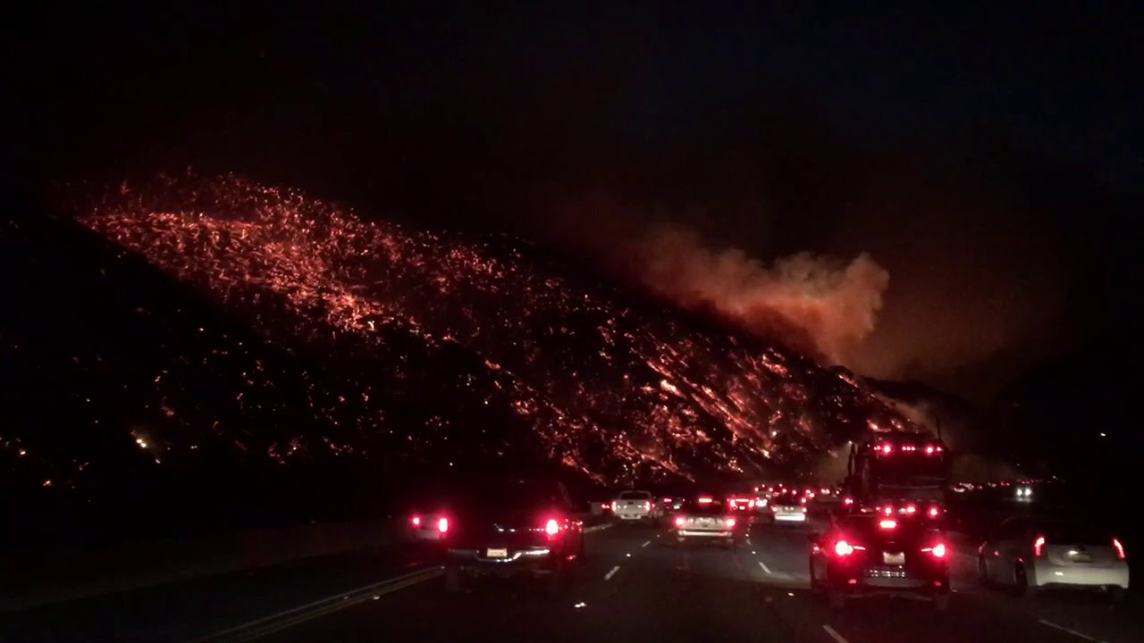 RAW Skirball Fire on the 405 through the Sepulveda Pass, Los Angeles ...