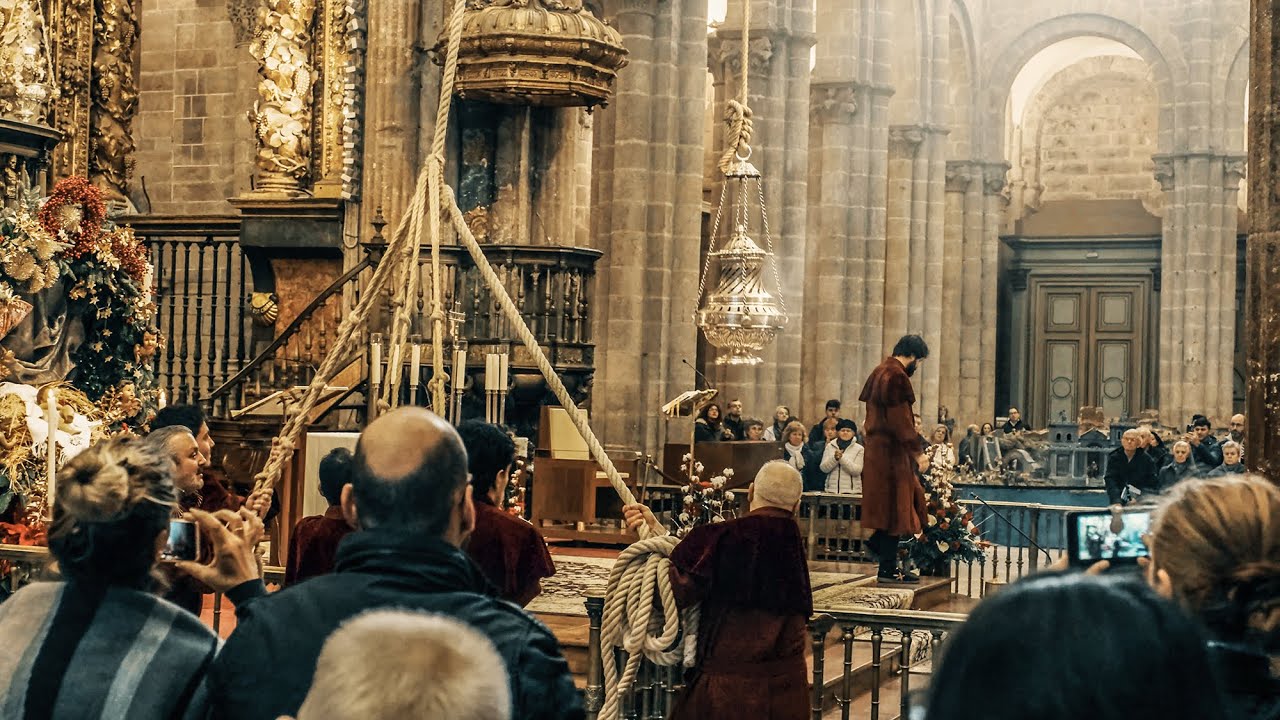 Botafumeiro (Santiago de Compostela) - YouTube