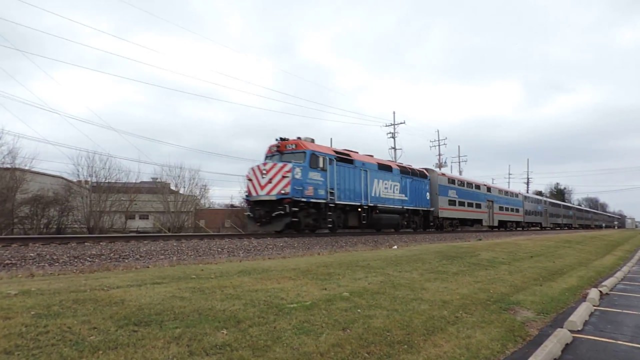 Metra inbound train east in Geneva with METX 134 and a horn salute ...