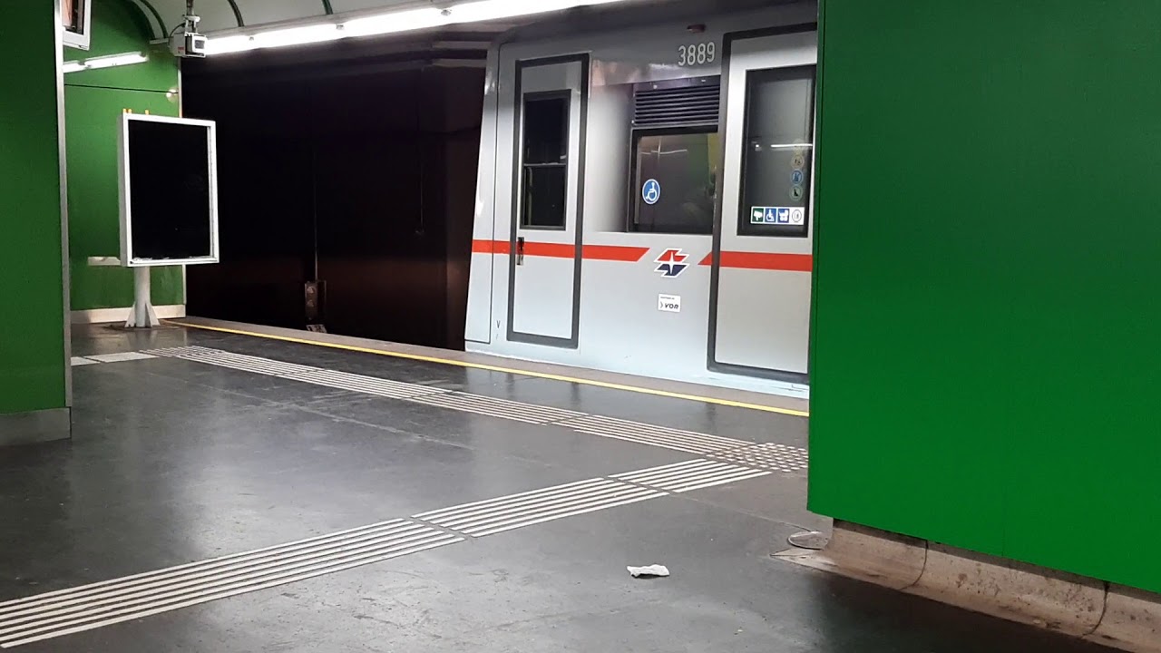U-Bahn Linie U4 Typ V Landstraße in Wien - YouTube