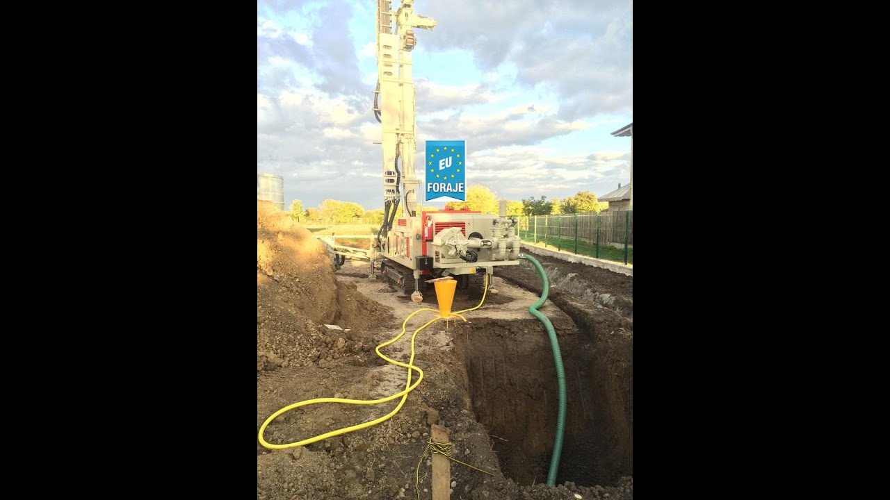Utilaj foraje COMACCHIO GEO 900 GT al ECO DRILL SRL - YouTube