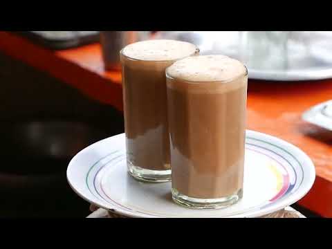 Hint sokak yemekleri   çekilmiş baharatlı süt çayı Masala Chai Indian Street Food   SPICED MILK TEA