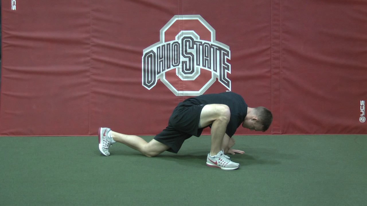 Spider Lunge + Rotation - YouTube