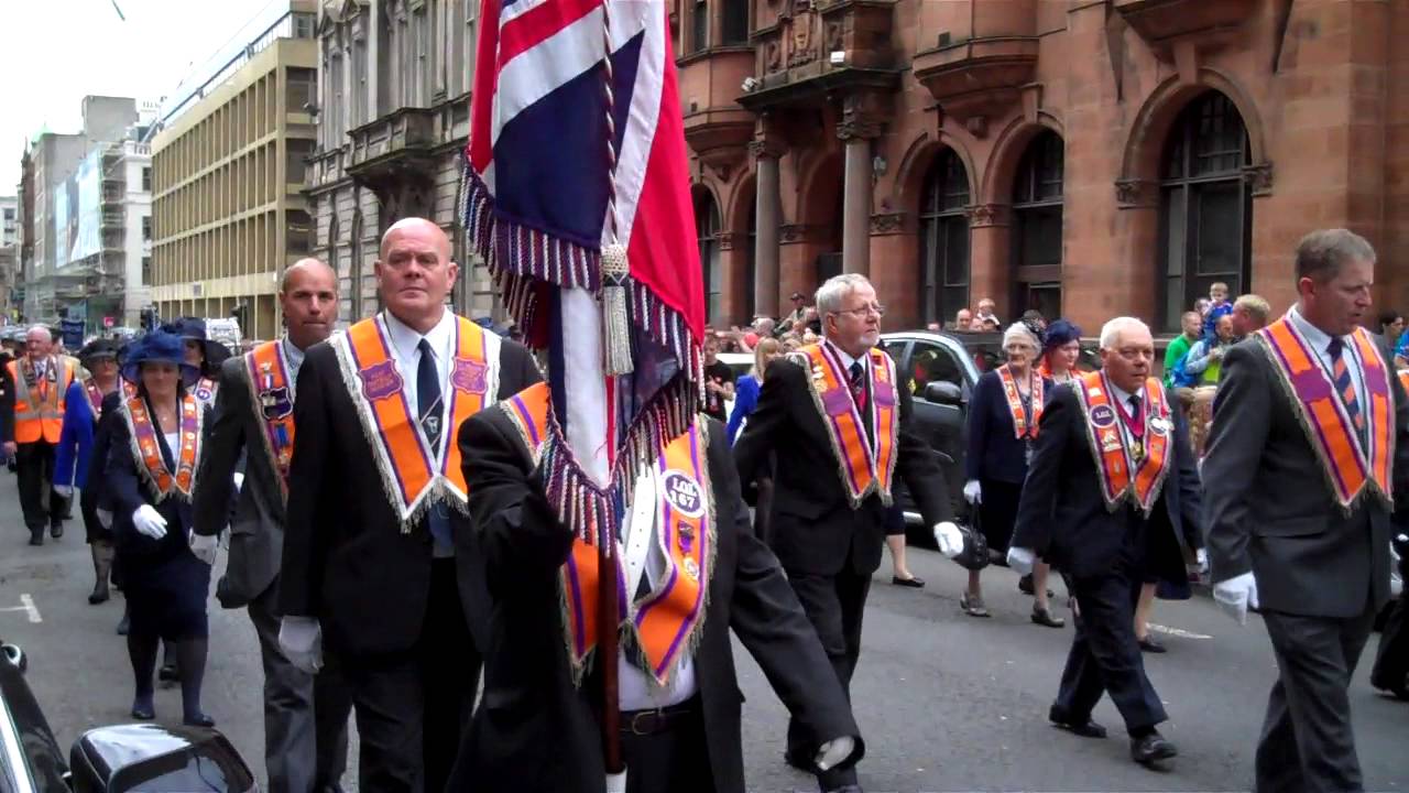 Grand Lodge of Scotland church parade 29/6/2014 - YouTube