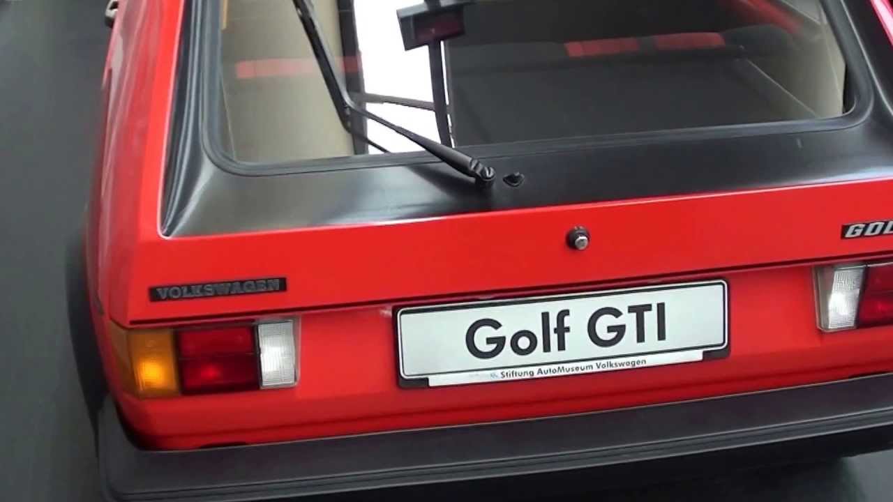 VW GOLF I GTI 1978 & VW GOLF I GTI PIRELLI 1983 - YouTube