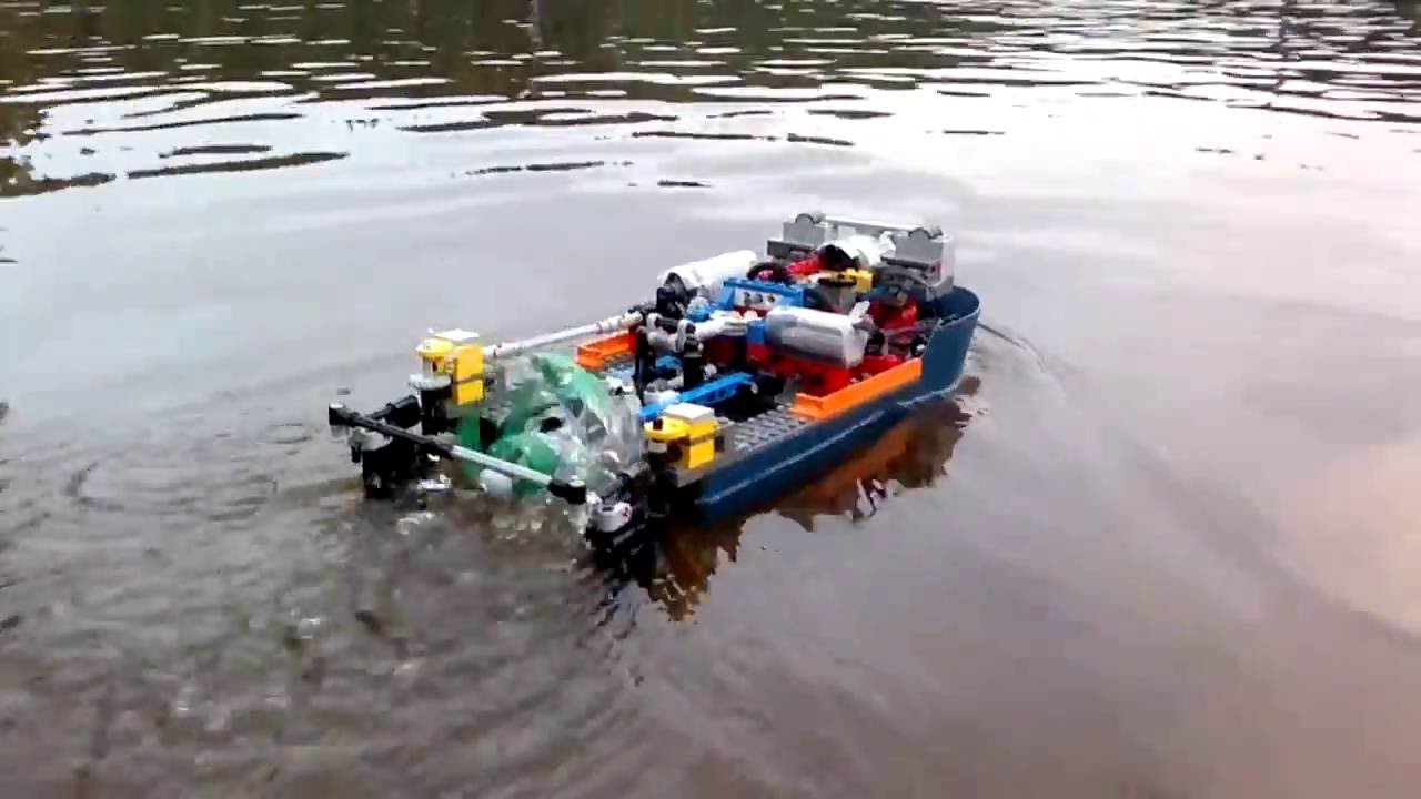 Lego PF boat with surface piercing propeller - YouTube