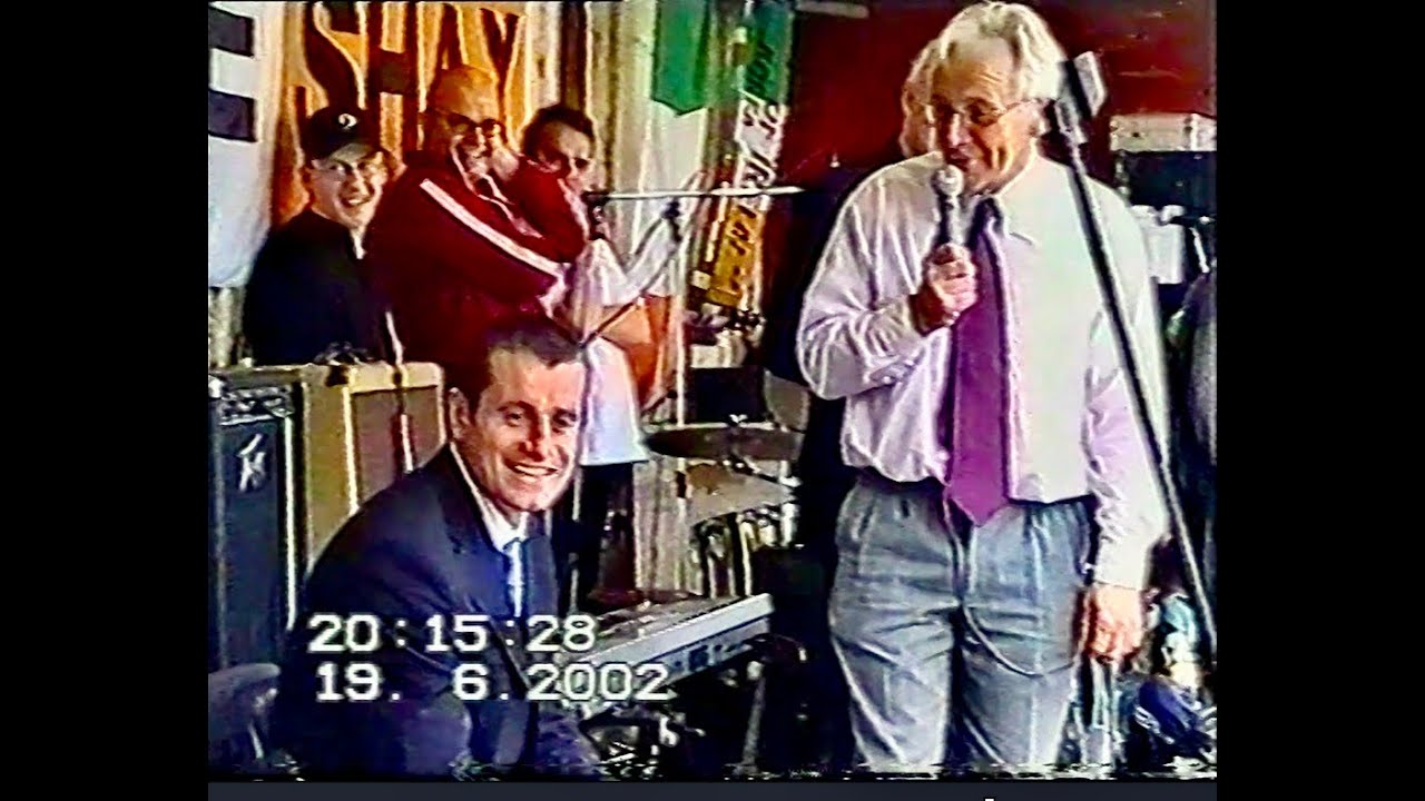 SHAY GIVEN HOMECOMING IN LIFFORD WORLD CUP 2002 YouTube shay-given-homecoming-in-lifford-world-cup-2002-youtube
