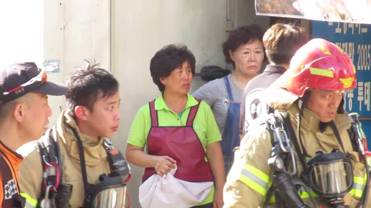 Korean Firefighters Across The Street In Bucheon Save The Day - YouTube