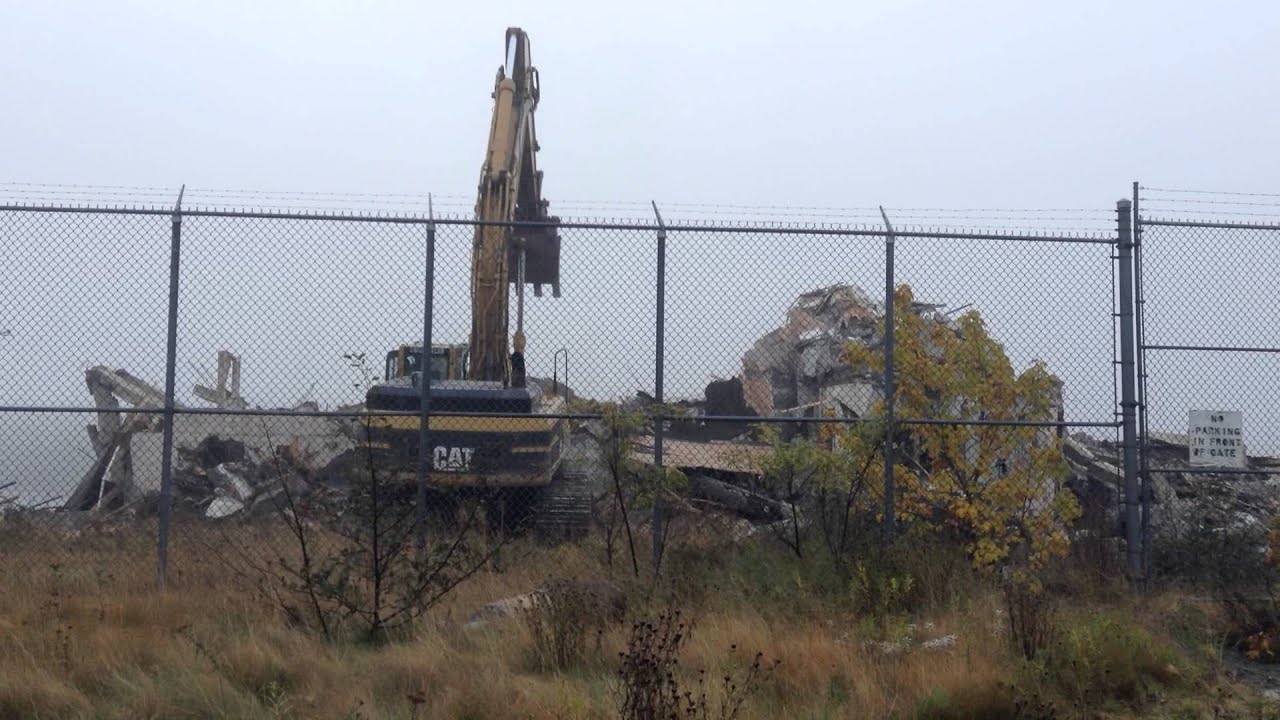 Demolition of the old Whitbourne Boys Home - YouTube