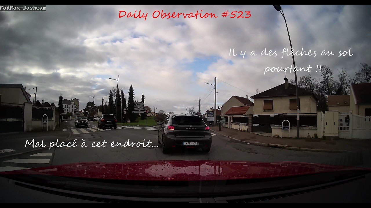 Daily Observation #523 - Mal placé malgré les flèches au sol... - YouTube