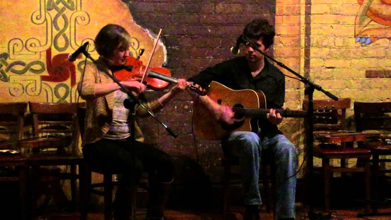 Nathan Gourley and Laura Feddersen at Strayaway Child Concert Series ...