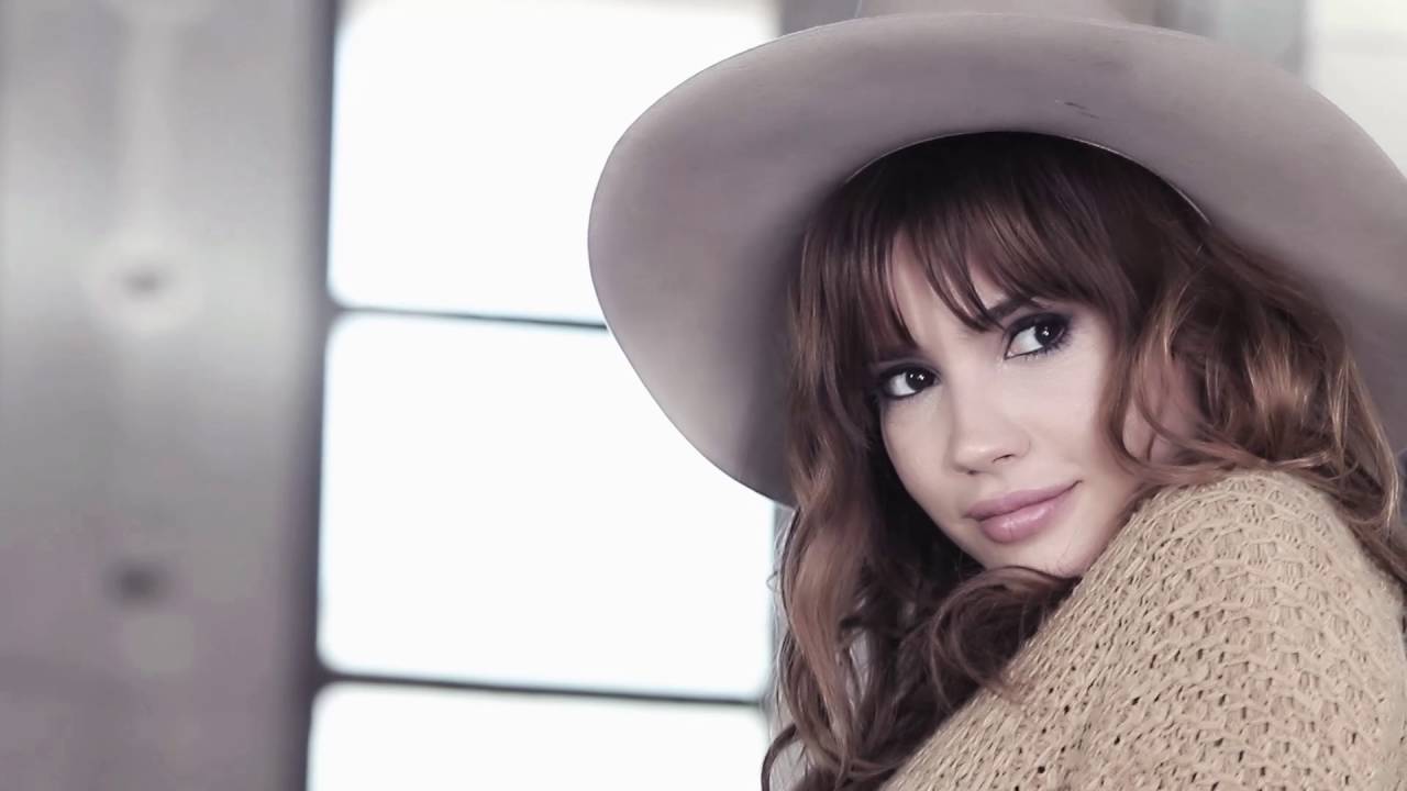 Lady Stork | Campaña Otoño Invierno 2016 - YouTube