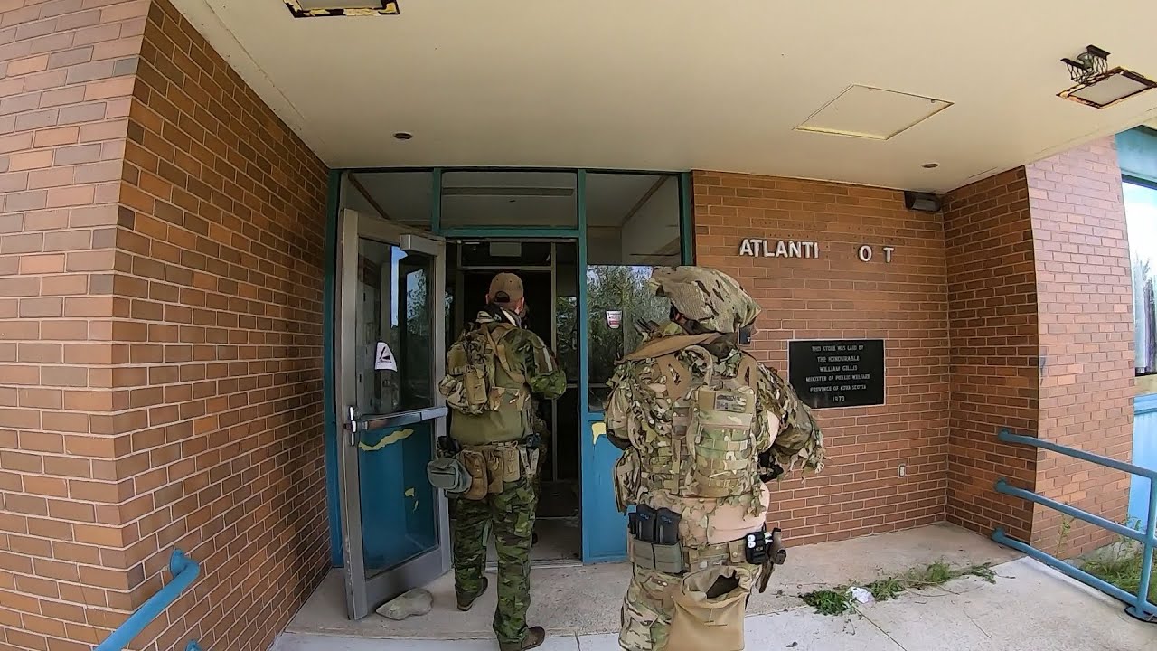 Airsoft Wars - Arkum Asylum pt1 - YouTube