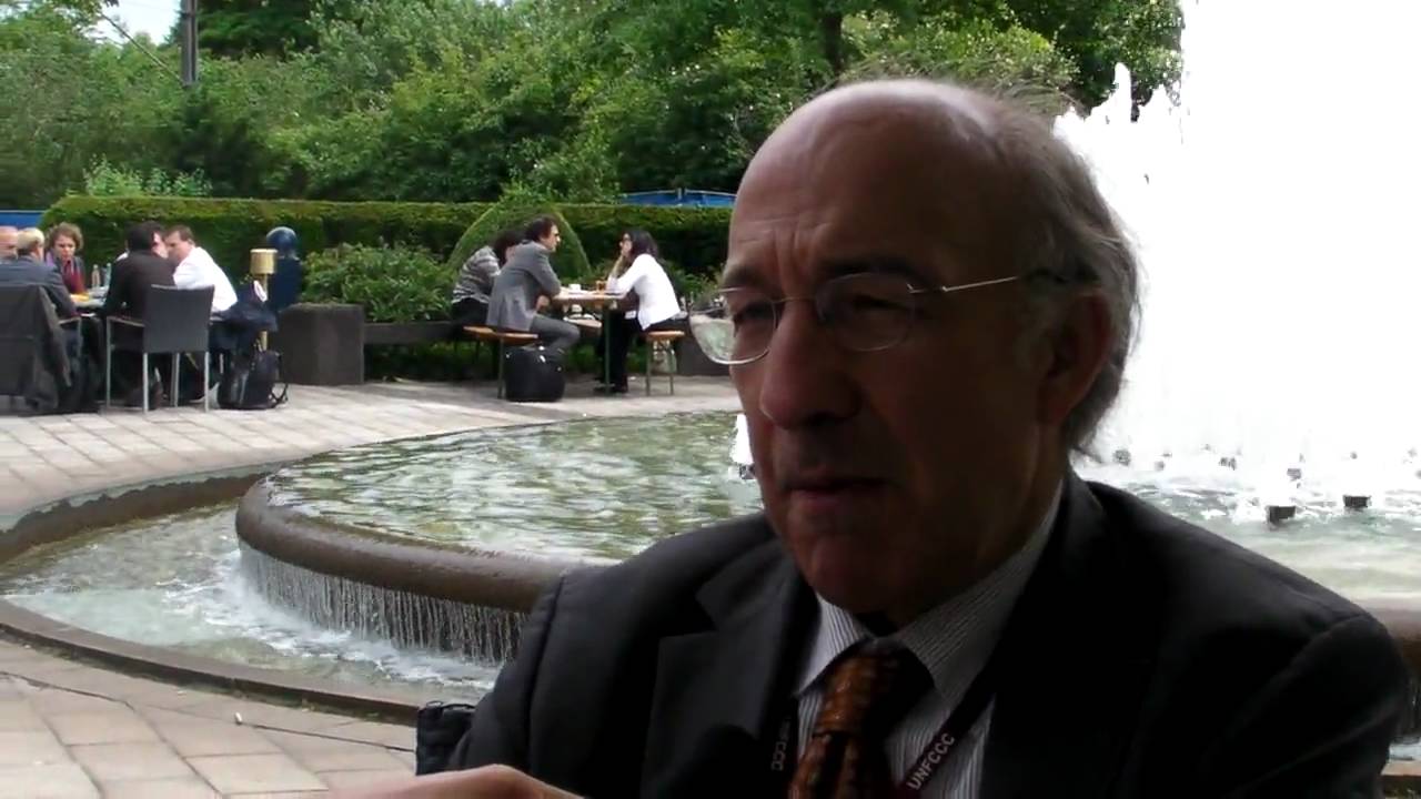 Dr Bill Hare talks to OneClimate at the Bonn Climate Talks - YouTube