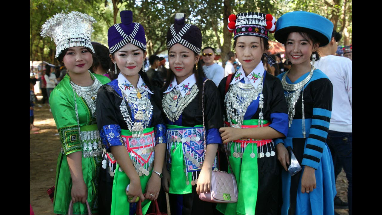 Hmong Song - Nyob Tos Mog - YouTube