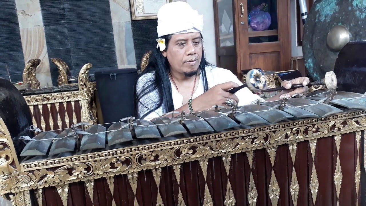 Gender Rambat I Made Sidia (Gender Bali) - YouTube