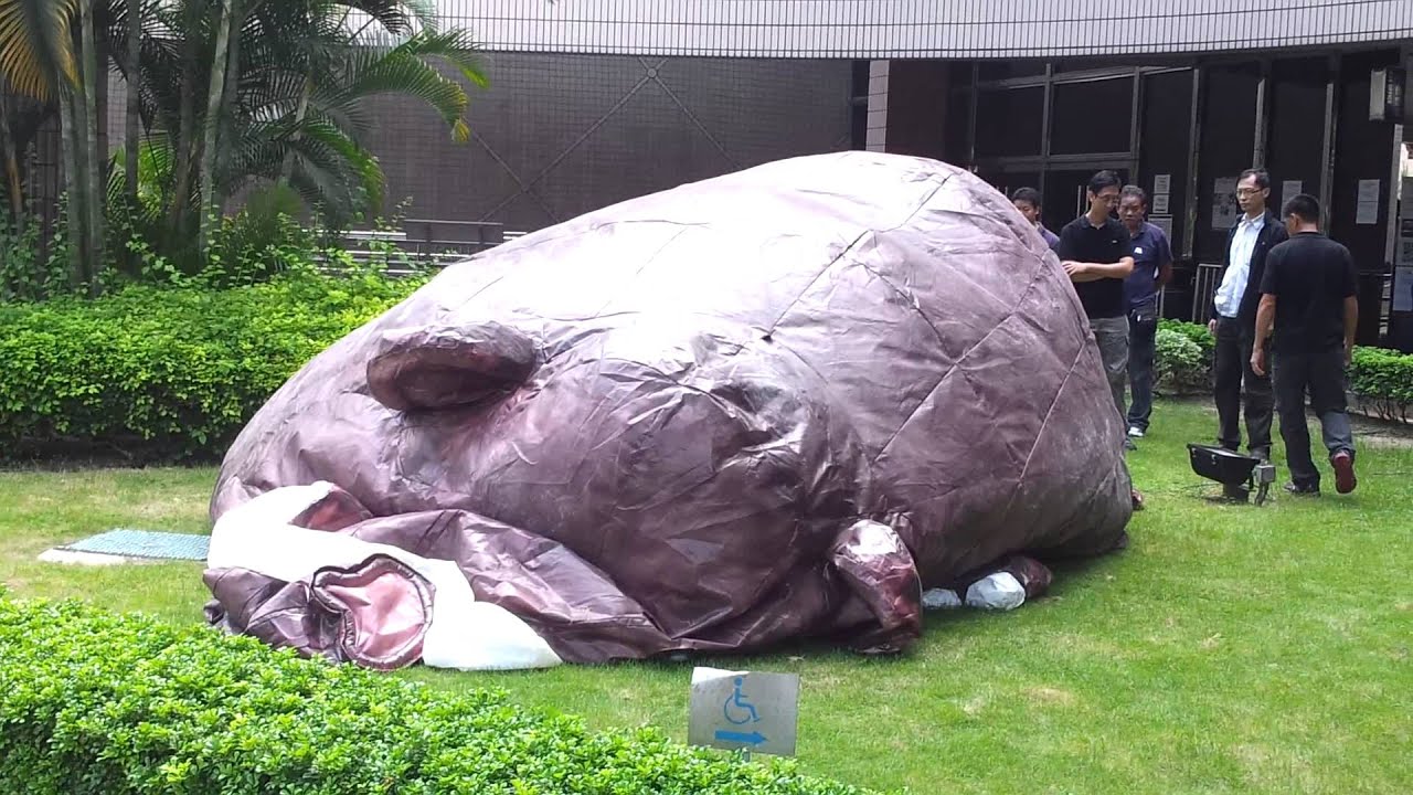 20130911 Woolly Mammoth Inflatable Ballon - YouTube