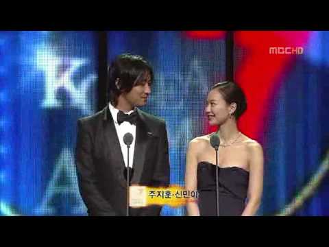 Ju Jihun @ Awards Nights with Yoon Eunhye and Shin Mina - YouTube