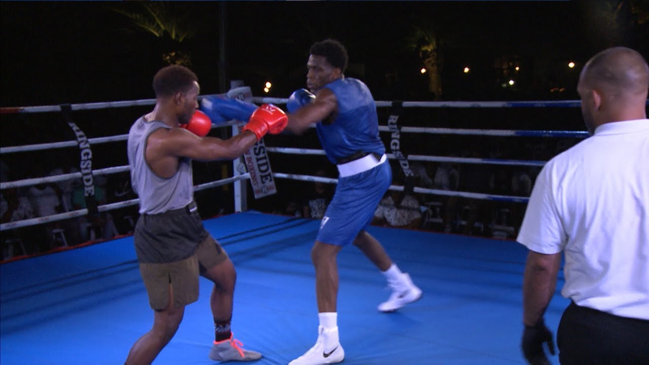 Fight Night Champion | Boxing: Jaylon Roberts vs Shaquille Leon (Round ...