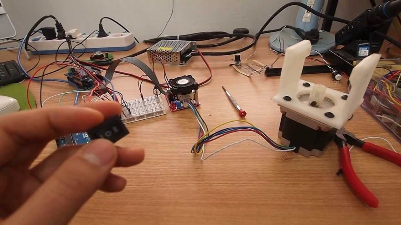 3 way rocker switch stepper motor control - YouTube