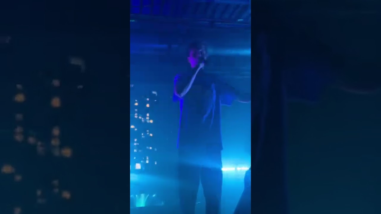 Powfu - Snowflake Live 2022 - YouTube